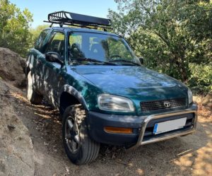 Tyreaction – Alquiler de vehículos de escena, coches y camaracar ...